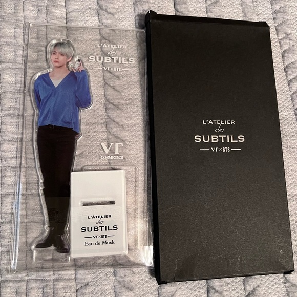 Bts | Accents | Vt Cosmetics Bts V Perfume Preorder Gift Standee | Poshmark